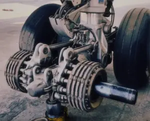 A Definitive Guide to Airplane Brakes: How Airplanes Slow Down (Mid-air ...